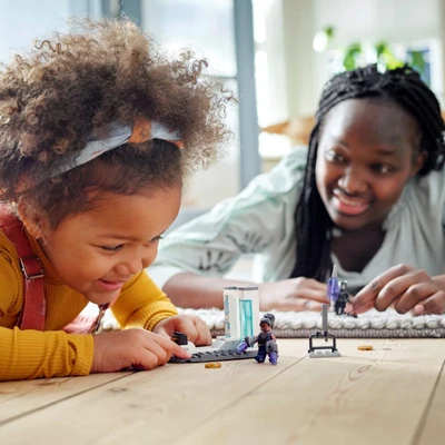 Jual Lego Marvel Black Panther Shuris Lab 76212 Terbaru | Ruparupa