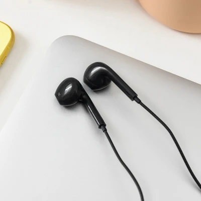 Jual Ataru Earphones Basic Hitam Terbaru | Ruparupa