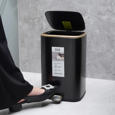 Jual Eko 6 Ltr Cubo Tempat Sampah Pedal Soft Close Hitam Gold Terbaru ...