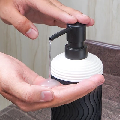 Jual Informa 310 Ml Ahser Dispenser Sabun Cair Hitam Putih Terbaru ...