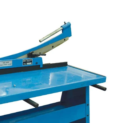 Jual Krisbow Mesin Shear Guillotine Dengan Meja 1.5X1000 mm Terbaru ...