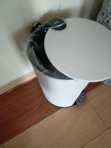 Jual Prism 12 Ltr Tempat Sampah Pedal Slow Close Putih Terbaru | Ruparupa