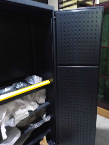 Jual Krisbow Lemari Perkakas 2 Pintu Lptcb 1 Abu Abu Terbaru | Ruparupa