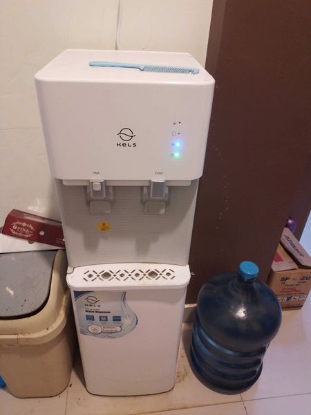 Jual Kels Alexa Dispenser Bottom Loading Putih Terbaik | Informa