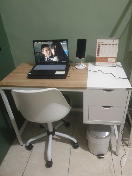 Jual Informa Guini Meja Kantor Putih Terbaik | Informa