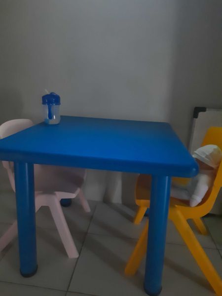 Jual Informa Yaris Meja Anak Square Biru Terbaik | Informa