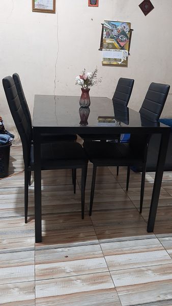 Jual Informa Marven Beta Set Meja Makan 4 Kursi Hitam Terbaik | Informa
