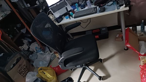 Jual Informa Zidan Kursi Kantor Sandaran Rendah Hitam Terbaik | Informa