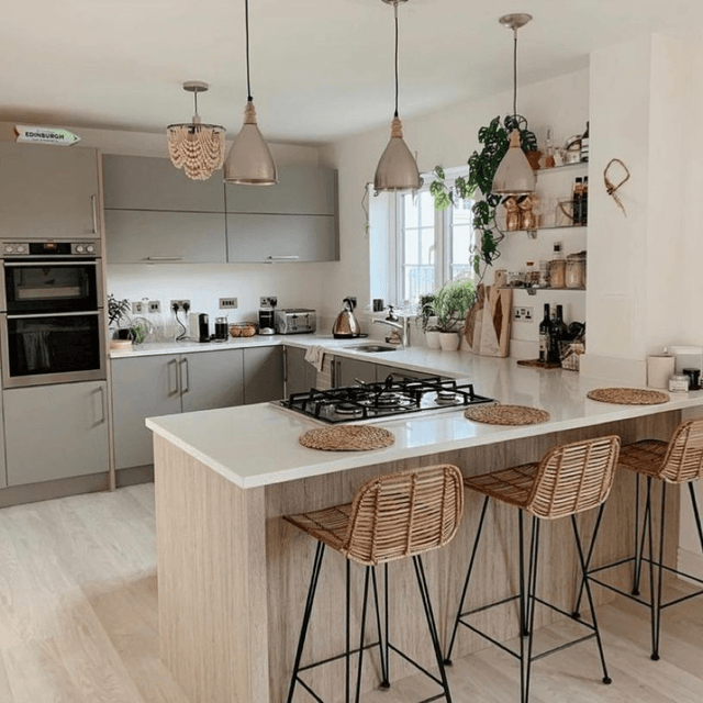 10 Inspirasi Mini Bar Dapur yang Nyaman dan Estetik